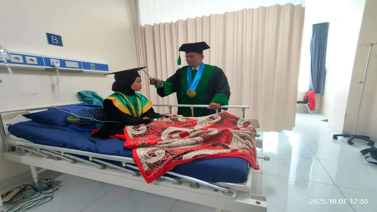 Seorang Wisuda Mahasiswa STEINU Subang Digelar di Rumah Sakit, Alami ...